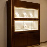 China Heart Shaped Jewelry Display Rack with Ultra-Soft High-Density Velvet and 3D Shop Design for Elegant Jewelry Presentation for sale
