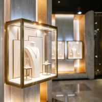 China Built-in Dimmable LED Lighting Jewelry Display Table with Low Counter Height and High-Security Locks for sale
