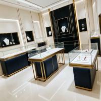 China LED Lighting Upright Display Case with Adjustable Glass Shelves and Tempered Glass Metal Frame for sale