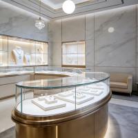 China Customized Shelf Dimensions Island Display Cabinet with 360° Panoramic Display and High Density White Velvet Base for sale