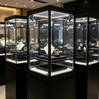 China Built-in LED Strip Lighting Jewelry Display Table with Key Lock Security and 120cm X 60cm X 75cm Dimensions for sale