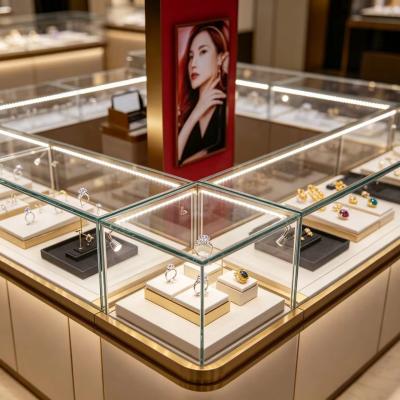 China Modern Jewelry Shop Interior with 1.1 Cubic Meters Design Volume Dimmable UV-free High-CRI LED Lighting and Ultra-Clear Tempered Glass for sale