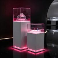 China Customizable Jewelry Display Props with High Density White Velvet Lining and 18K Gold-plated Metal Base for sale