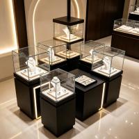 China Customized Dimensions Jewelry Shop Design with LED Spot Lights and 7-Day Design Time for sale