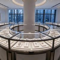 China Luxury Front Showcase with Precision LED Lighting System Secure Magnetic Lock and Adjustable Glass Shelves for Jewelry Display for sale