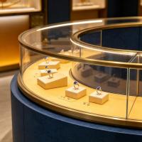 China Ventilated Back Panel Upright Display Case Lockable Design Ensures Secure Storage Assembly Required Yes Ideal for Retail and Commercial for sale