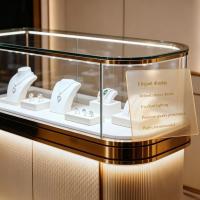 China Wall Mounted Display Case with Top LED Spotlights And Strip Lighting, 50kg Per Shelf Weight Capacity, and 360° Panoramic Display Effect for sale