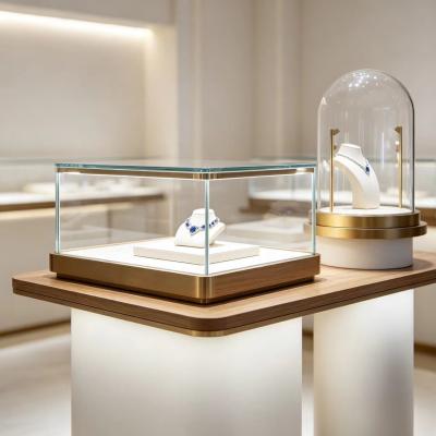 China Ultra Soft High Density Velvet Jewelry Display Props with Crabapple Blossom Design and 30 Jewelry Pieces Capacity for sale