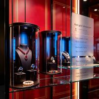 China No Need Install Jewelry Shop Design with 600X600X1300MM Display Case and Custom-Made Logo for Luxury Jewelry Store Layout for sale