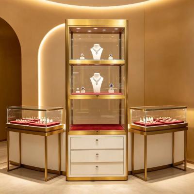China Jewelry Display Props with 30 Jewelry Pieces Capacity Brushed Silver Metal Frame and Crabapple Blossom Design for sale