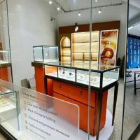 China Customizable Jewelry Display Props with Reinforced Wide Round Base and Lightweight 0.3kg Design for Store Displays for sale