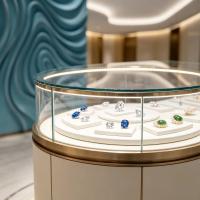 China Glass Display Case Jewelry Counter with Black Silver Accents and 12V Output Voltage for Secure Jewelry Display for sale