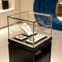 China Customized Shelf Dimensions Jewelry Display Props with Environmentally Friendly Materials and Ergonomic Bust Design Jewelry Display Stand for sale