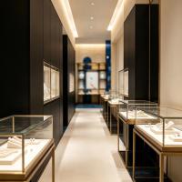China Customized Shelf Dimensions Jewelry Display Props with Environmentally Friendly Materials and Ergonomic Bust Design Jewelry Display Stand for sale