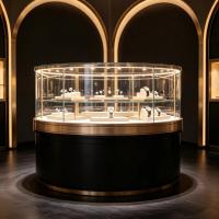 China Tempered Glass Jewelry Display Table with Professional 3D Shop Design and Assembly Required for Jewelry Display Stand for sale
