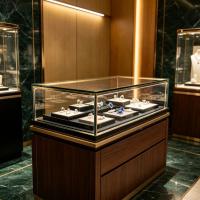 China 7 Days Design Time Jewelry Shop Design with 12V Hidden Transformer and Shatter-Resistant Tempered Glass Jewelry Store Layout for sale