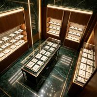 China 7 Days Design Time Jewelry Shop Design with 12V Hidden Transformer and Shatter-Resistant Tempered Glass Jewelry Store Layout for sale