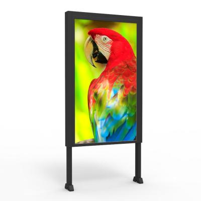 China 65-inch Double Sided Digital Signage with 178° Viewing Angle and 1000-3000 Nits Brightness for Outdoor Advertising for sale