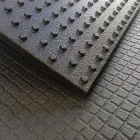 China Waterproof Equine Stall Mats Crush Resistant Horse Stall Mattress for sale