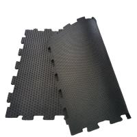 China NR Materials IATF 18mm Rubber Stable Mats  Interlocking Floor Anti Fatigue for sale