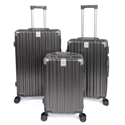 China 1682-3 piece hard shell suitcase set with Spinner Wheels Hardside Suitcases 20/24/28 Inch TSA Lock USB Charging Cup Holder Makeup Bag for Men Women abs hard shell luggage for sale
