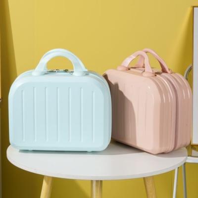 China Cute Princess Pink Mini Makeup Case for Women, 14-inch Small Lightweight New Storage Bag with Hanging Function for sale