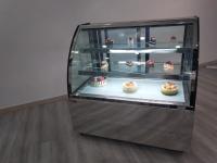 China Fan Cooling Dessert Display Cabinet With Inner LED Lights Under Each Shelf / Top for sale