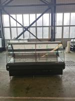 China NARO Series Commercial Curved Glass Display Case with Lift-Up Door for sale