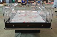 China 125M Self‑Contained 4‑Sided Transparent Island Chiller With Energy‑Saving for sale
