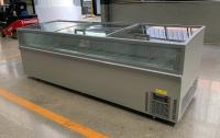 China 2500MM Extra‑Large‑Capacity Low‑E Sliding‑Door Island Freezer Hypermarket Plug‑in Display for sale