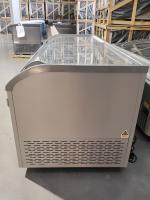 China Supermarket Island Freezer with Large Frozen Food Merchandising Area VENUS250 for sale