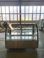 China Bakery Refrigerated Display Case with Curved Glass and Wide Two-Shelf Presentation ROSA150DS for sale