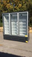 China 220V Voltage Upright Glass Door Freezer Digital Thermostat Air Cooling R290 Refrigerant for sale