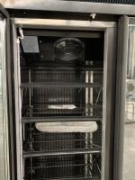 China R404a Upright Double Glass Door Cooler With Frost Free Low E Glass for sale