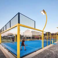 China Modern Stainless Steel Frame Padel Tennis Court with Panoramic View and Customizable Dimensions for sale