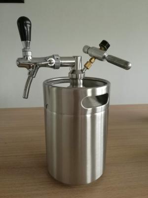 China 5L mini beer keg , with mini coupler and tap, for serving beer in bar table. home brew for sale