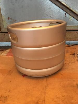 China 10L slim beer keg, with spear on top, logo embossing, made of sus304 material. brewing use keg for sale