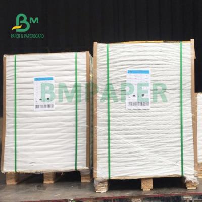 China Super White Woodfree Offset Paper 140gsm 160gsm 635mm X 914mm Good Flatness for sale