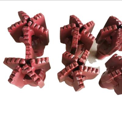 China 4 7/8 Inch 124mm 3 Wing Step Drag Bit 2 3/8 API REG Water Well Drilling for sale