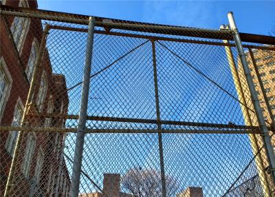 China Chain wire Fence for europe PVC coated Dark Green Color chain wire fencing for sale ,4ft x 250ft roll size 60mm x 60mm for sale