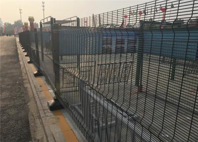 China small Aperture 358 High Security Welded Wire Mesh Fence Security Application for sale