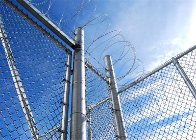 China Dipped Galvanized Chain Link Fence With 35-300G per Square Meter Zinc Coating; PVC Coated Chain Link Fence for sale
