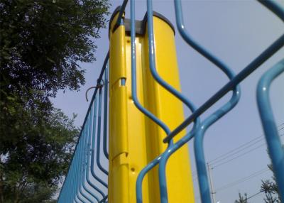 China Weld Wire Mesh Fence 2430mm x 3000mm V fold Available hot dipped galvanized powder coated Mesh 50mm x 200mm Dia :5.00mm for sale