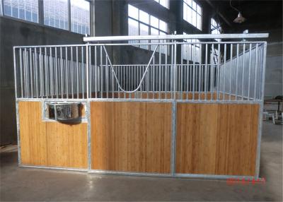 China Portable Horse stable Material:Round pipe:25x2mm,Square pipe:50x25x2mm,Bamboo board:25mm for sale