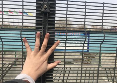 China 358 wire  fence anti climb 3