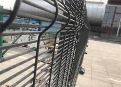 China 358 wire fence panels /clearvu fencing africa 2200mm*2515mm diameter 4.00mm horizontal wire and 3.00mm wire for sale