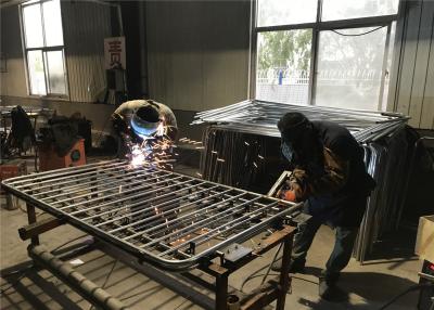 China High Quality Galvanized Welded Mesh Temporary Fence Crowd Control Barriers for sale