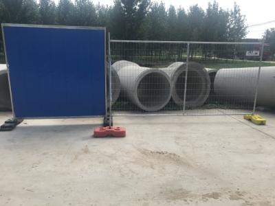 China 2100mmx2400mm Temporary Fencing Panels OD32mm x 2.00mm Mesh aperture 60mm*150mm diameter 4.0mm HDG 42 microns for sale