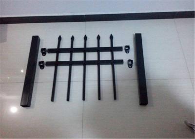 China Nice Style DIY Disassembled Steel Yard Fence 6Ft x 6Ft Black Lot for sale
