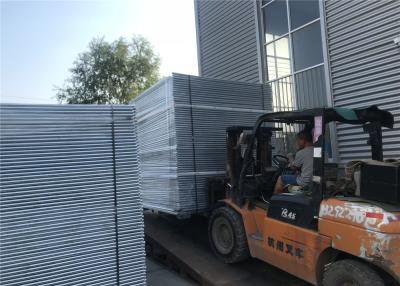 China Melbourne Temporary Fencing Panels OD 32mm wall thick 2.00mm HDG 42 microns 2.1mx2.25m Mesh 60mm*150mm for sale